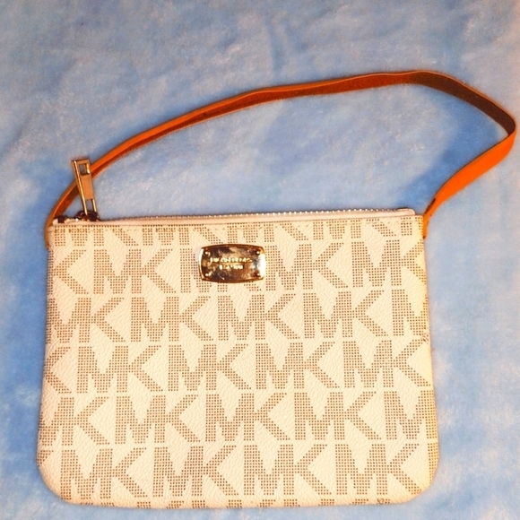 Michael Kors Collection | Bags | Michael Kors Wristlet Wallet | Poshmark